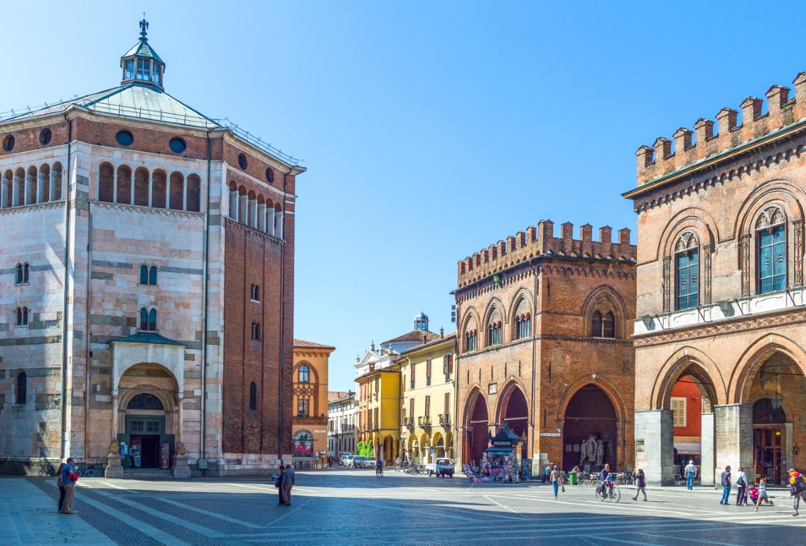 Violin Making in Cremona: History & Present | MyLuthier Blog